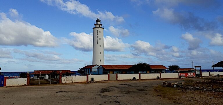 Faros cubanos: Faro Punta de Maisí (1)